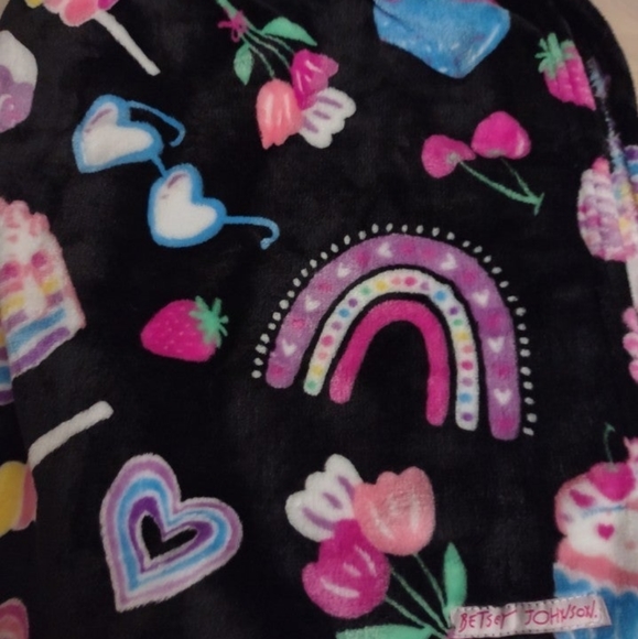 Betsey Johnson | Bedding | Betsey Johnson Black Pink Sweets Ultra Plush ...